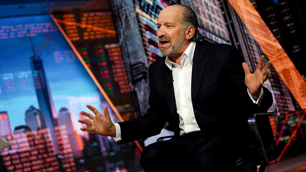 Trump's billionaire Commerce secretary pick vows to sell all his ...