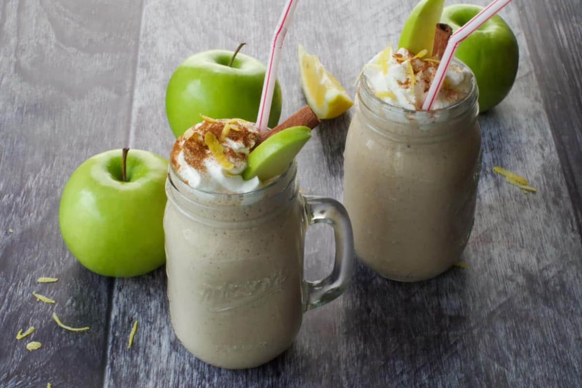 18 smoothie recipes for when food feels like too much