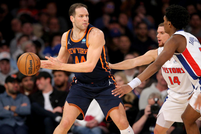 Nets' Jordi Fernandez says Bojan Bogdanovic won't be ready for camp Nets' Jordi Fernandez says Bojan Bogdanovic won't be ready for camp