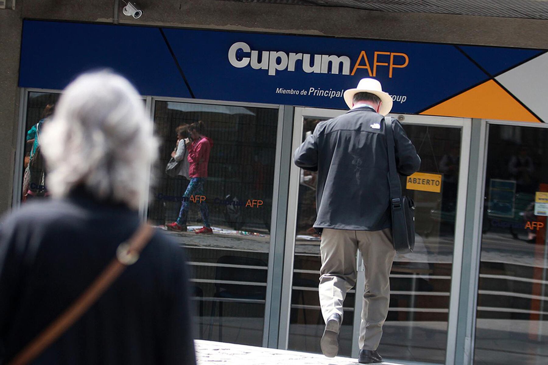Tras reforma de pensiones, controlador estadounidense de AFP Cuprum es ...