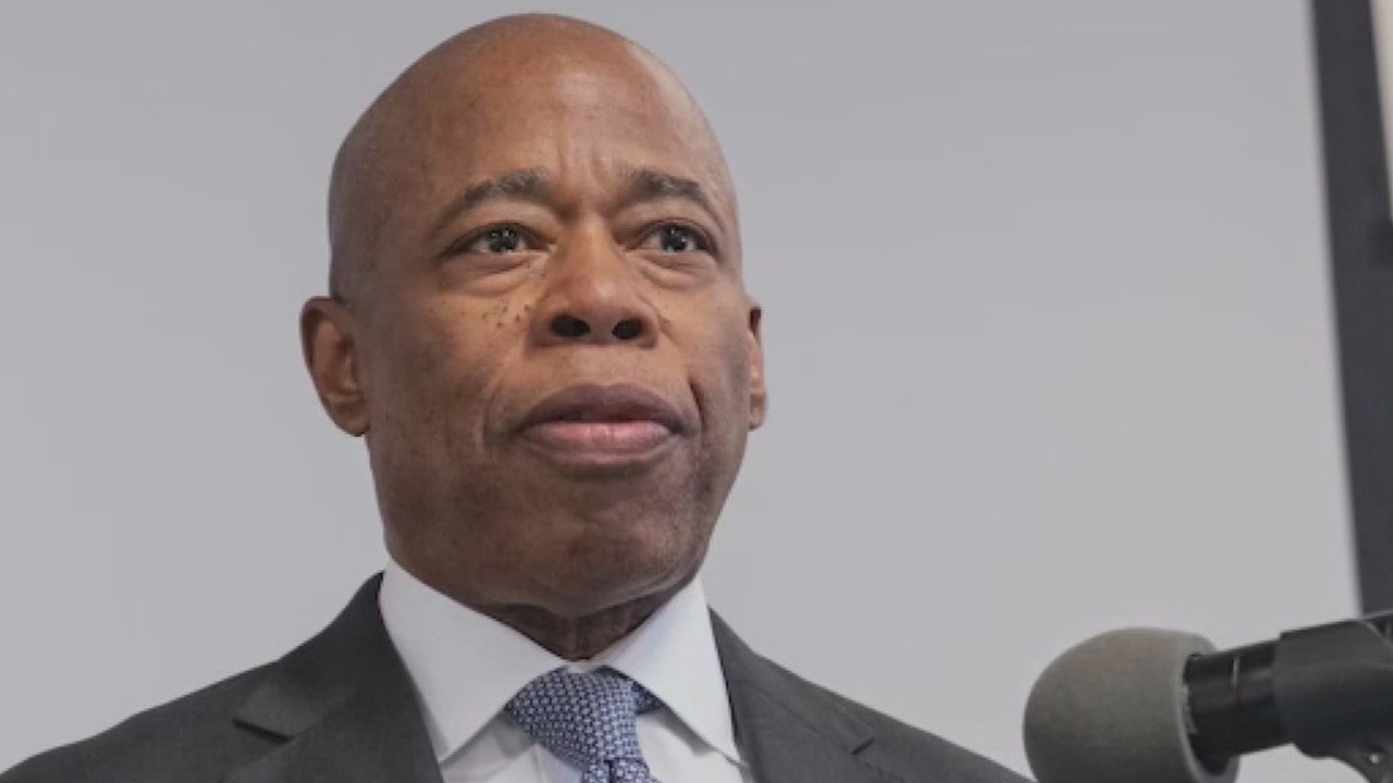 Eric Adams pleads not guilty to bribery charges Eric Adams pleads not guilty to bribery charges