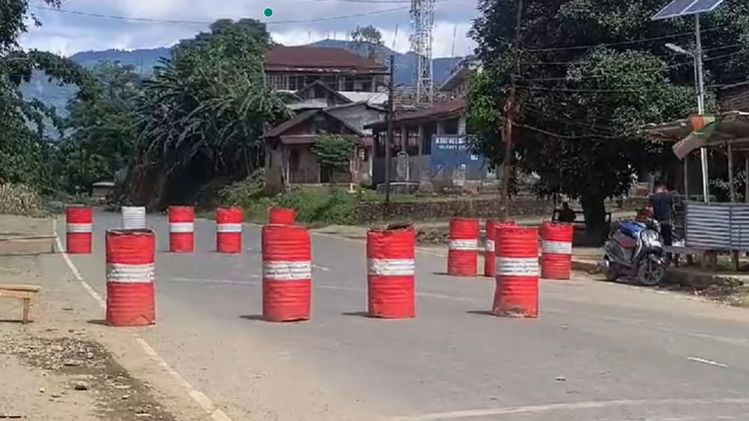 Manipur: Shutdown in Churachandpur, Kangpokpi affects life Manipur: Shutdown in Churachandpur, Kangpokpi affects life