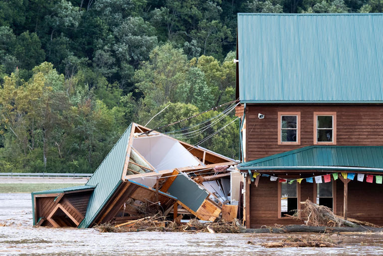 Latest on Knoxville, Gatlinburg, Pigeon Forge, East Tennessee flood ... Latest on Knoxville, Gatlinburg, Pigeon Forge, East Tennessee flood ...
