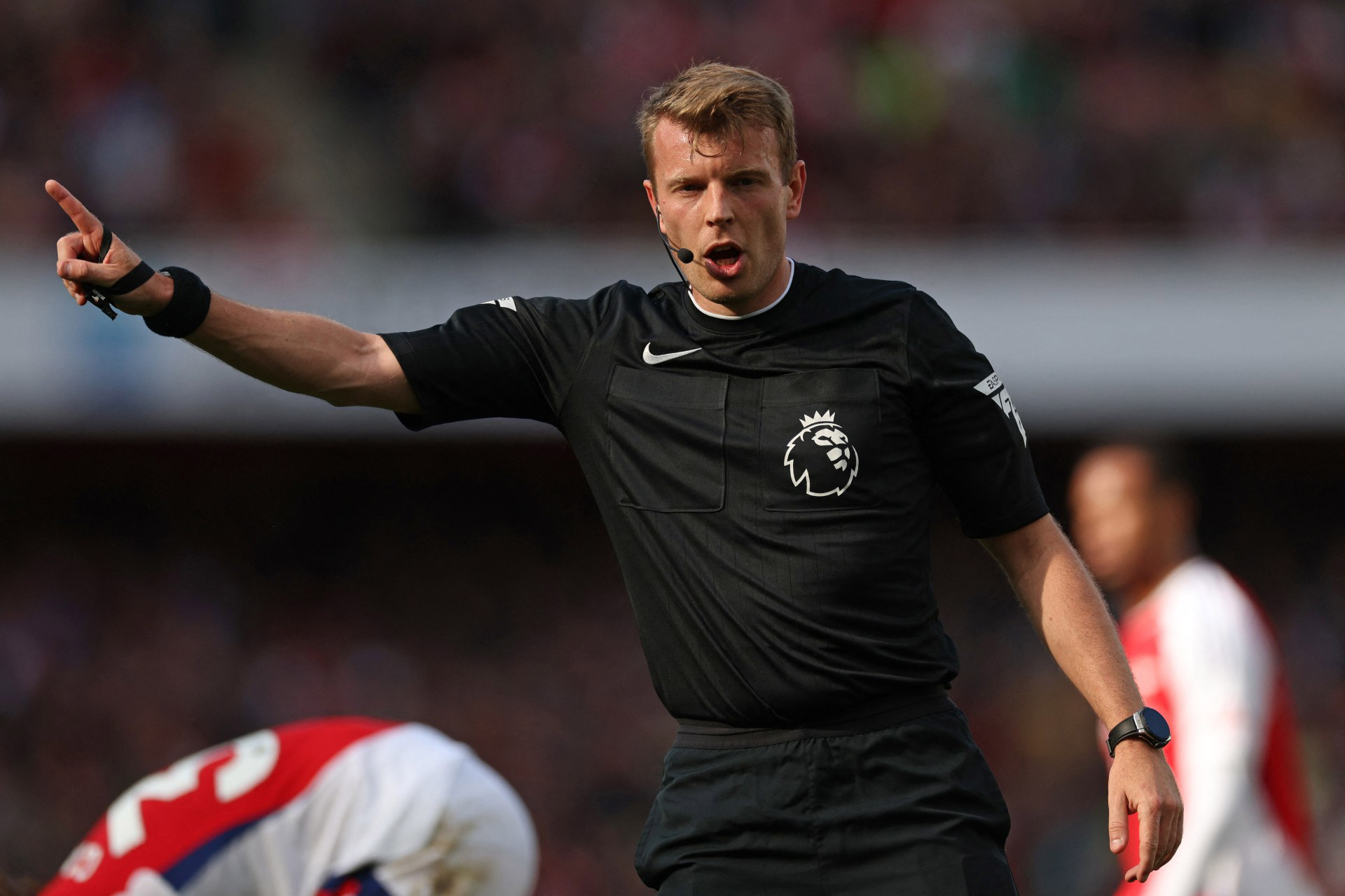 Alan Shearer blasts referee for 'awful decision' in Arsenal's win over ... Alan Shearer blasts referee for 'awful decision' in Arsenal's win over ...