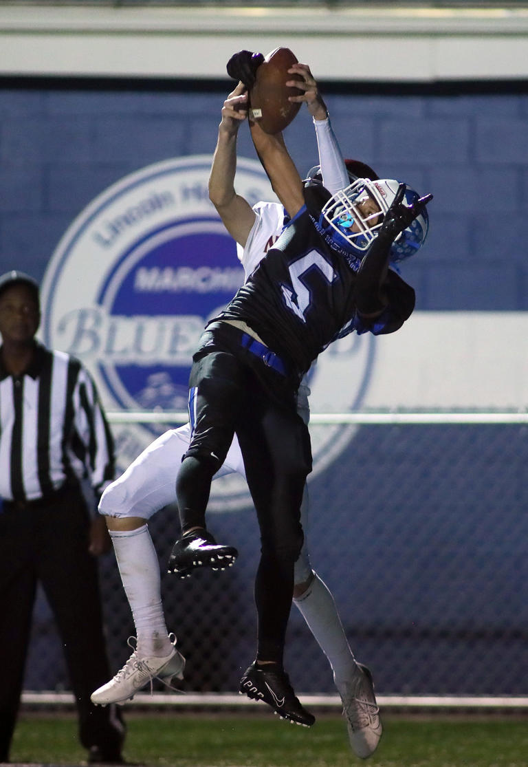 Who is the top returning defensive back in the Beaver Valley?