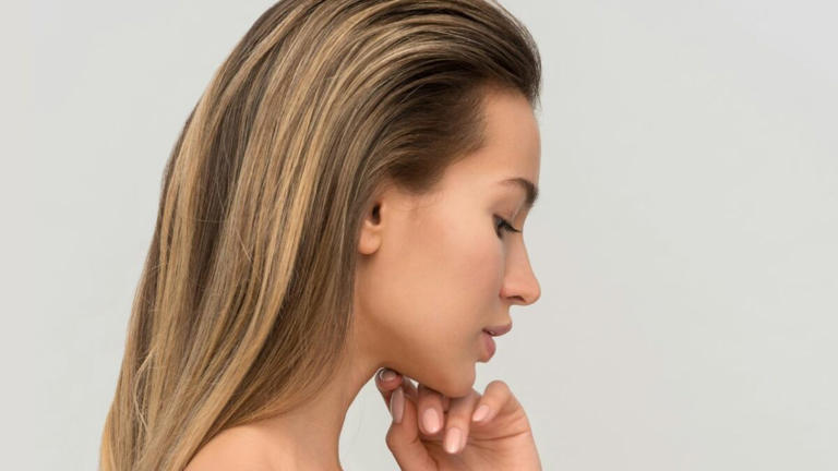 Addio Botox! Scopri il nuovo siero viso e collo che sta spopolando tra ...