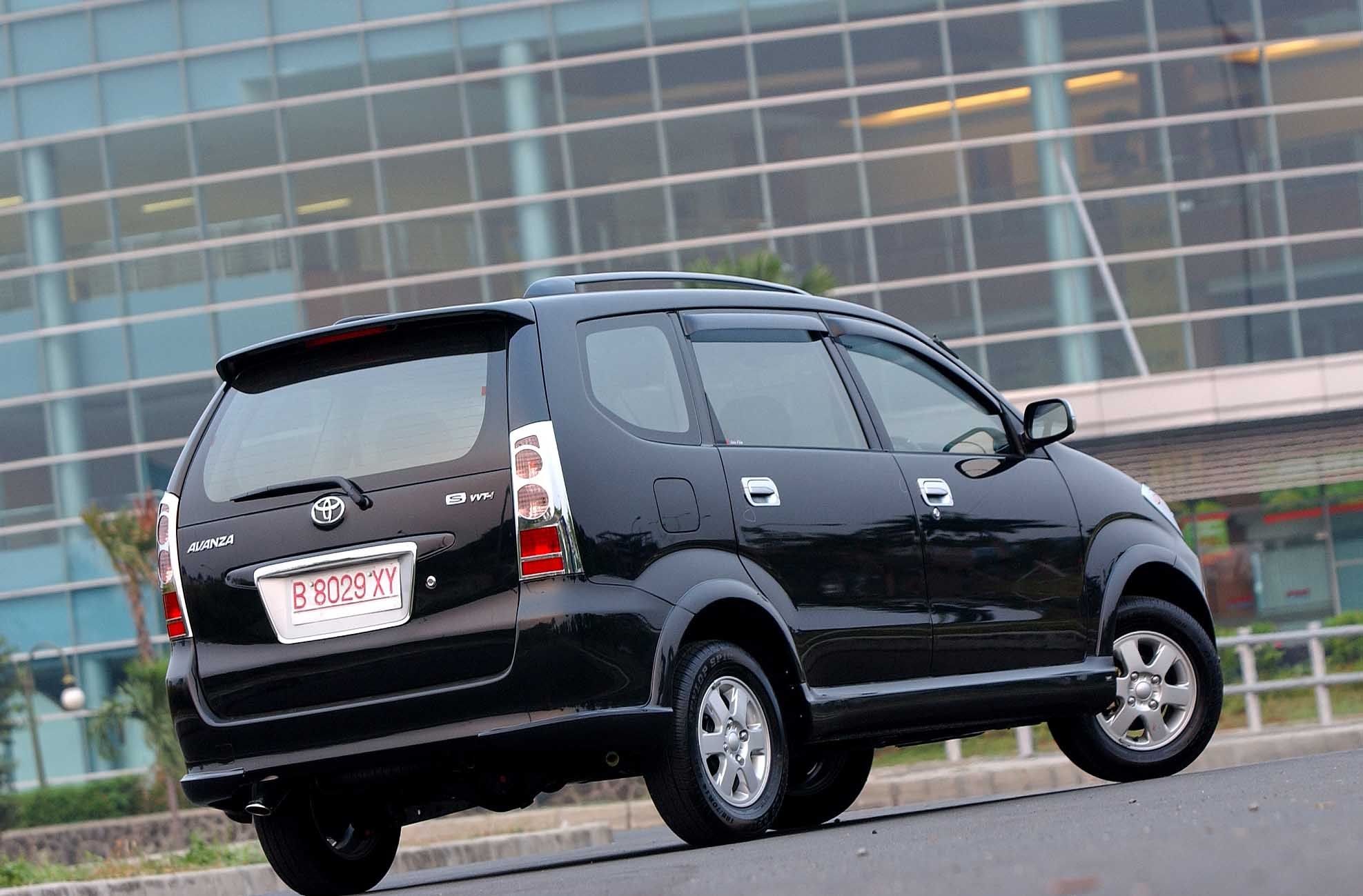 Cocok Buat Keluarga, Toyota Avanza 1.3 S A/T 2004 Segini Konsumsi BBM-Nya