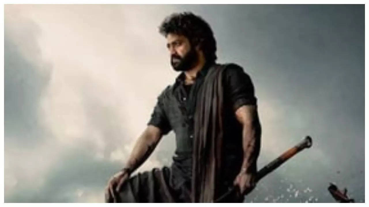 Jr NTR’s Devara Fails to Beat Prabhas’s Kalki 2898 AD in Hindi Jr NTR’s Devara Fails to Beat Prabhas’s Kalki 2898 AD in Hindi