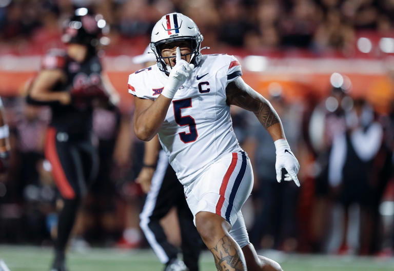 Washington feels like home for transfer linebacker Jacob Manu