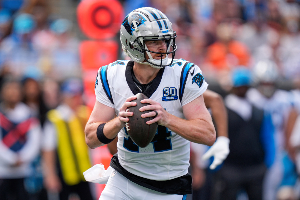 Andy Dalton Sends Six-Word Message to Joe Burrow During Postgame Handshake Andy Dalton Sends Six-Word Message to Joe Burrow During Postgame Handshake
