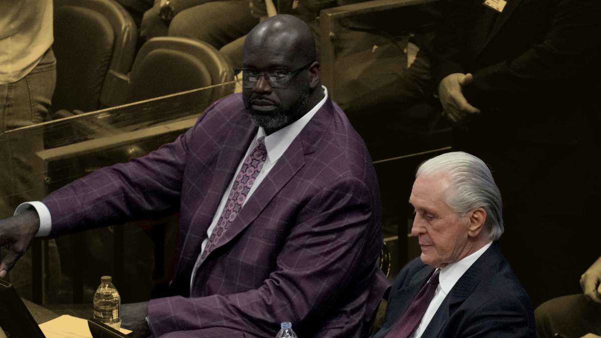 Pat Riley was disappointed in Shaq for blasting former Heat teammates ...
