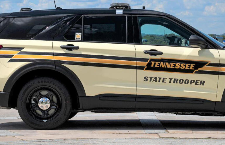 Serious injury crash closes I-65 North