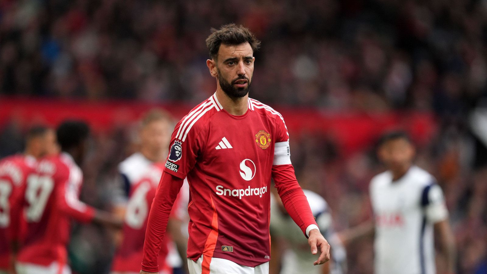 Man Utd boss Ruben Amorim: Captain Bruno Fernandes steps up every time