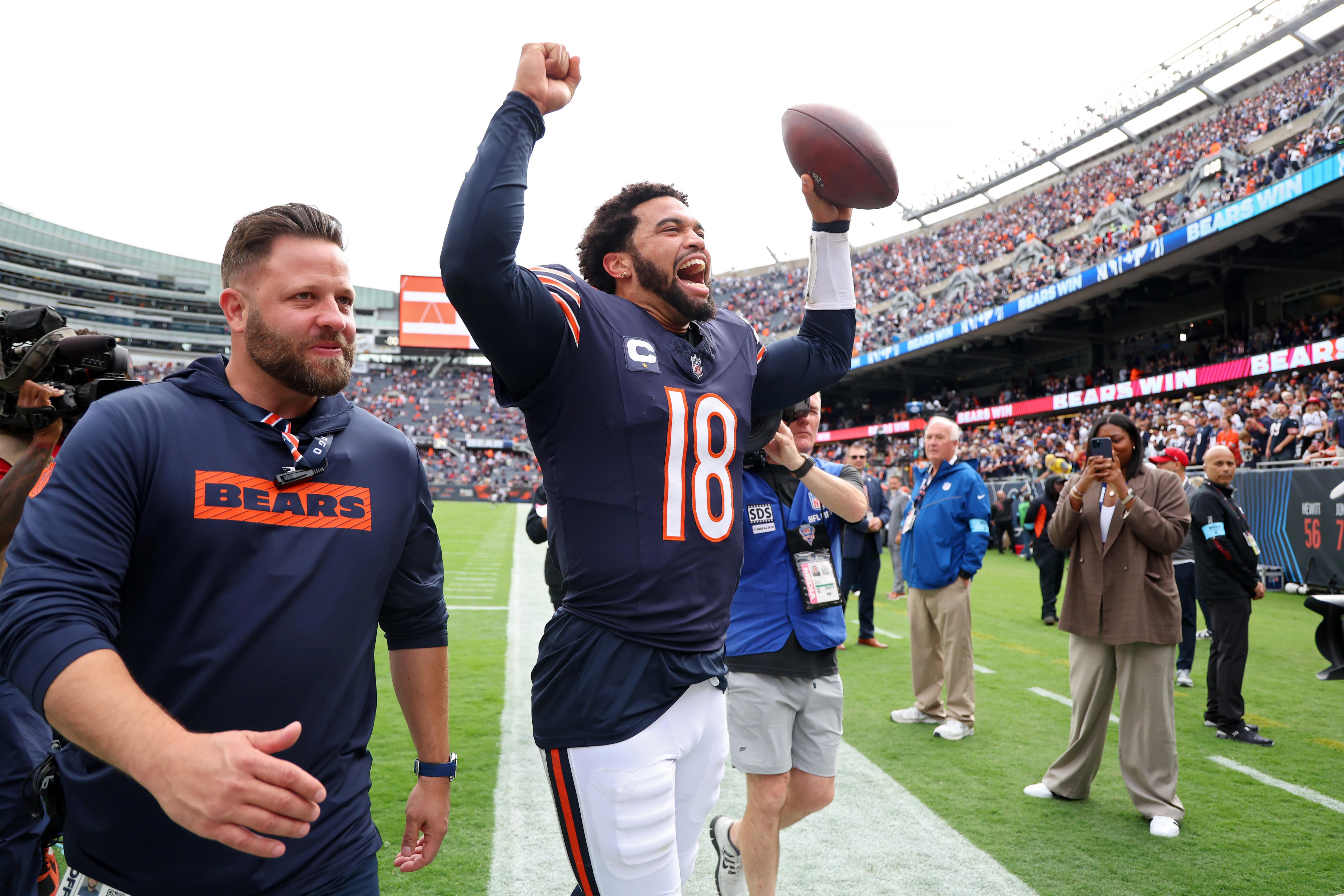 Superfan, analyst Adam Rank predicts playoff run for Bears in 2025