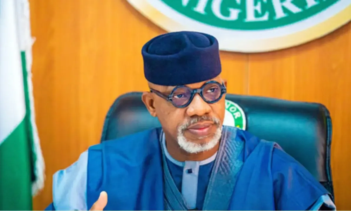 Ogun intensifies work on federal roads, begins work on failed portion ... Ogun intensifies work on federal roads, begins work on failed portion ...