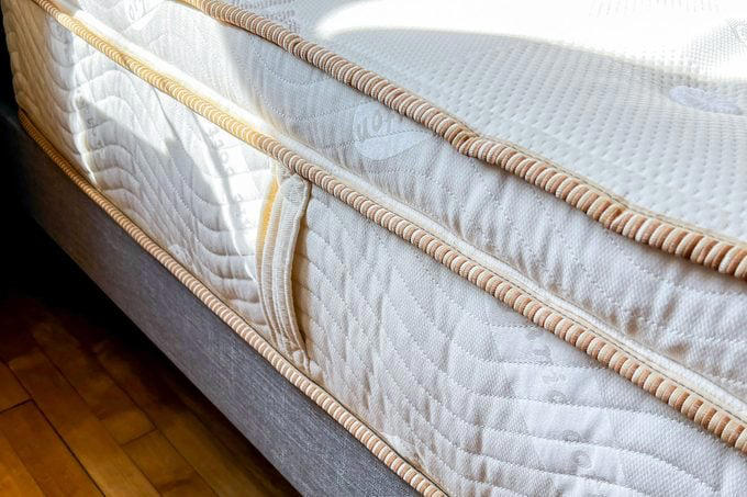 Take It From This Hot Sleeper—the Saatva Latex Hybrid Mattress Actually ...