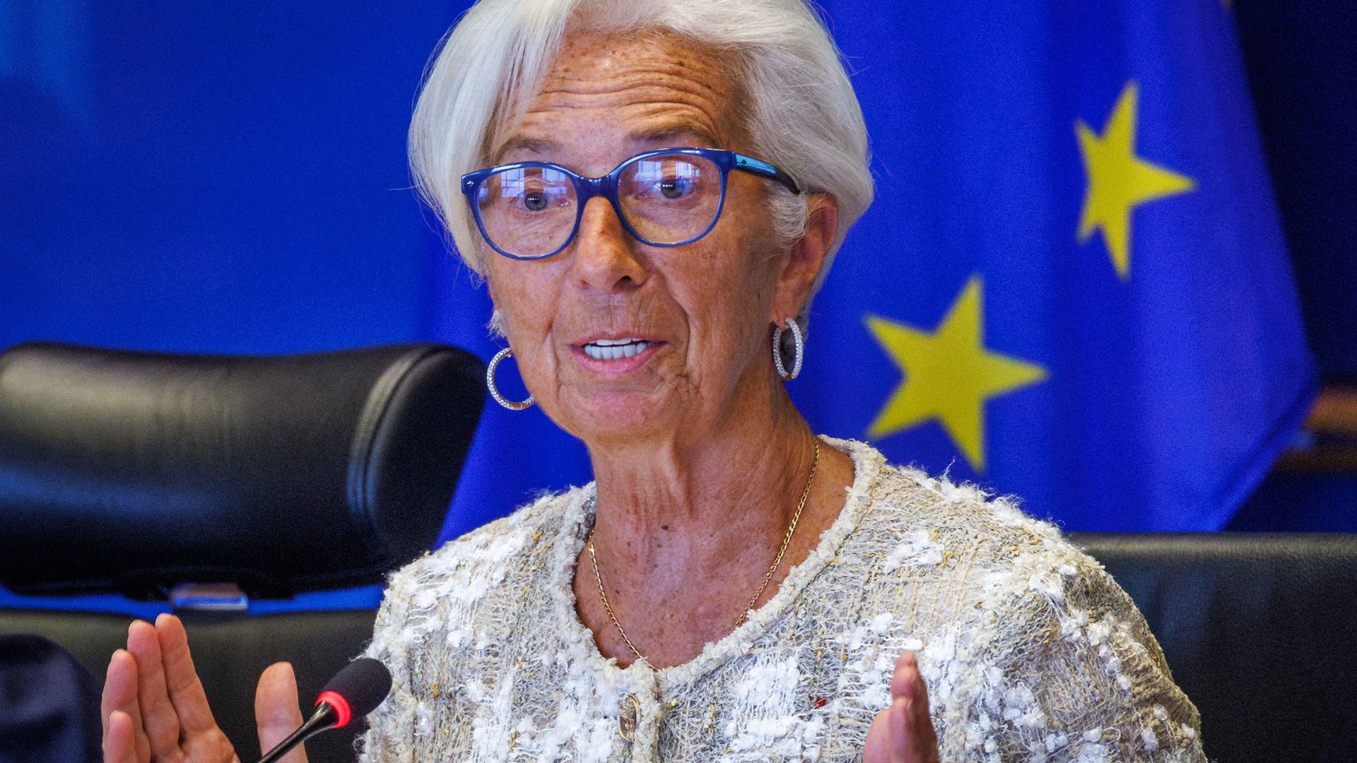 EZB-Präsidentin Christine Lagarde deutet weitere Zinssenkung an EZB-Präsidentin Christine Lagarde deutet weitere Zinssenkung an