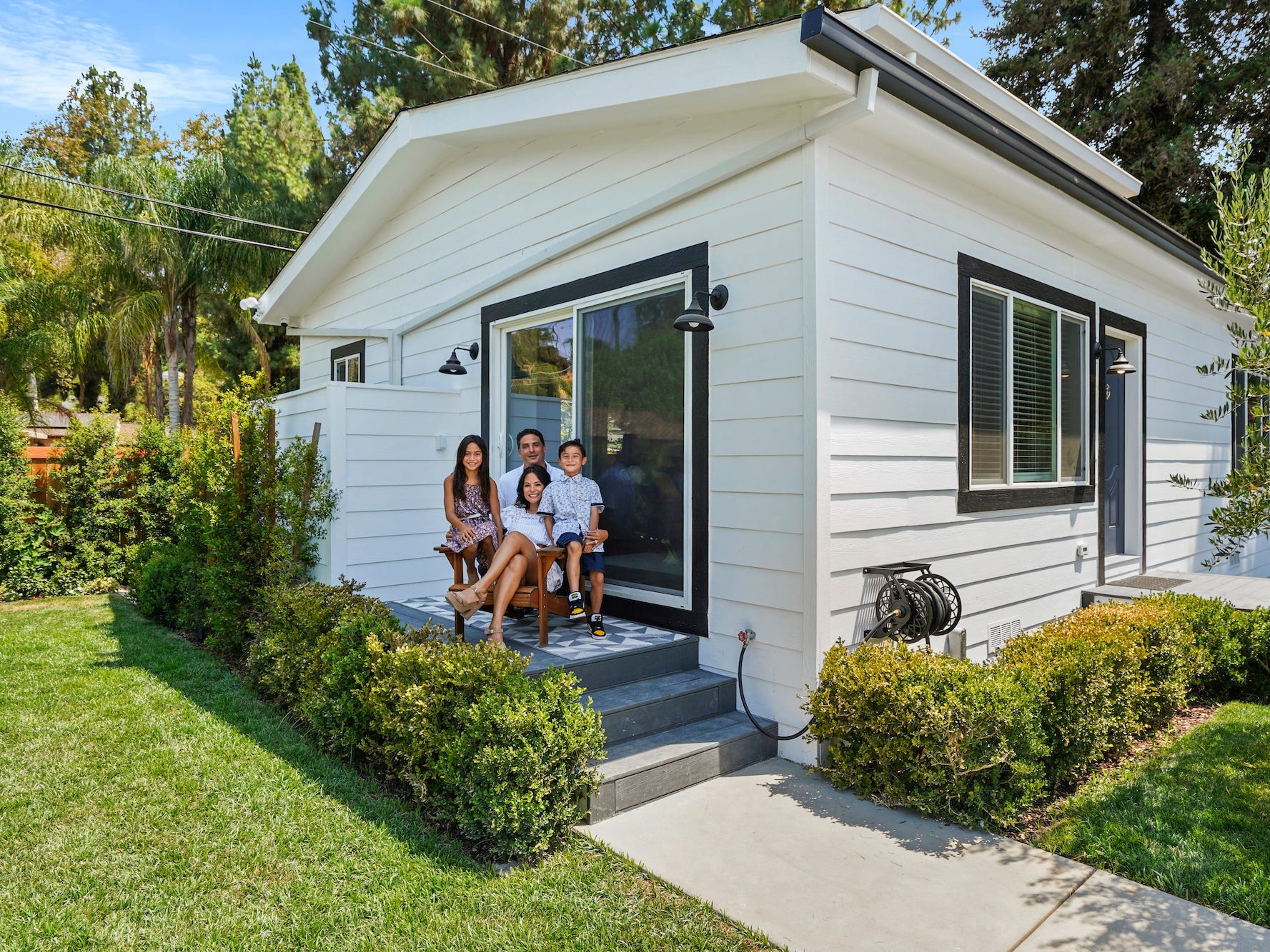 These modern homes are built in a factory, installed in backyards, and ...