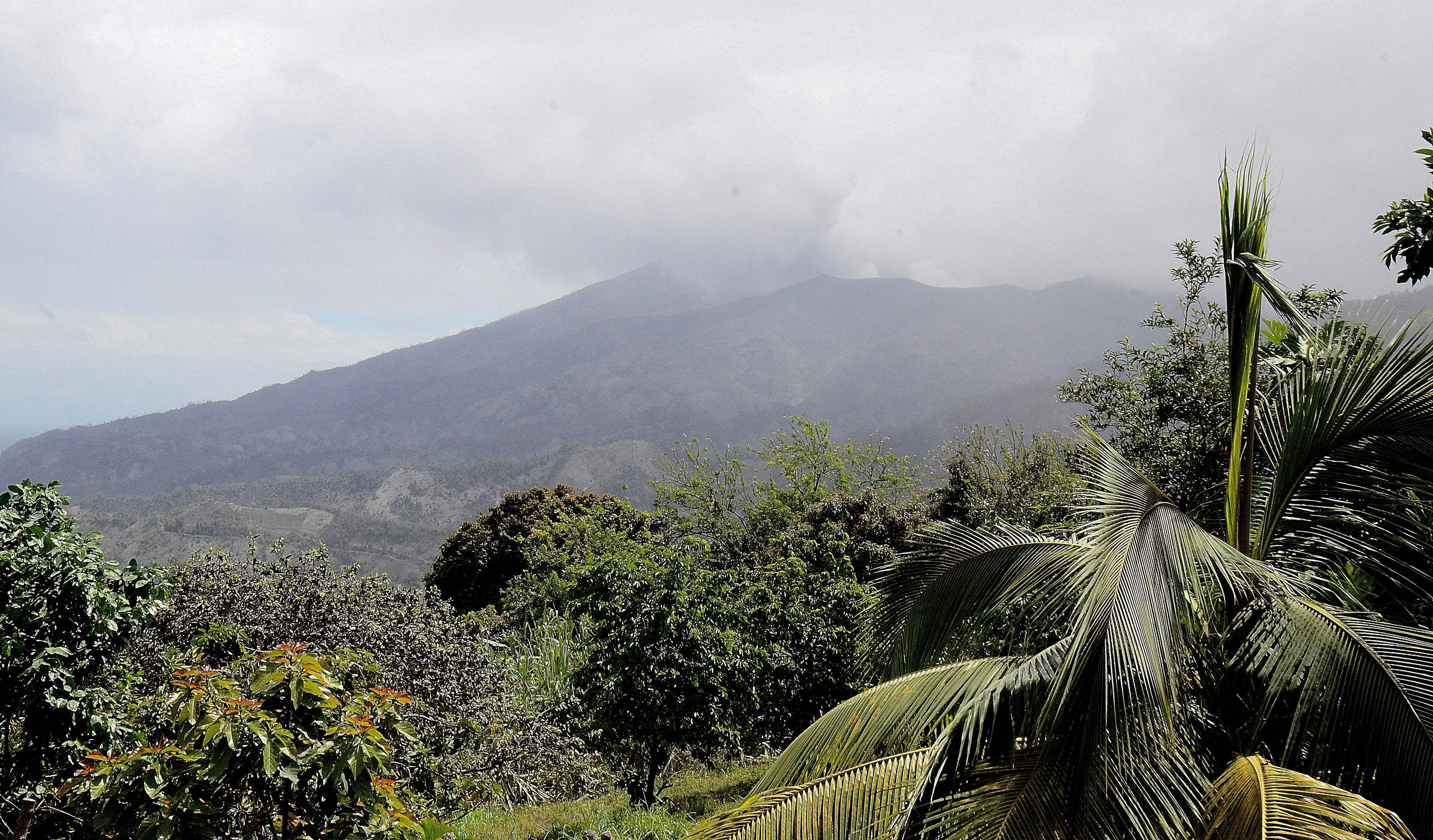 Scientists finally reveal what really lies beneath a volcano