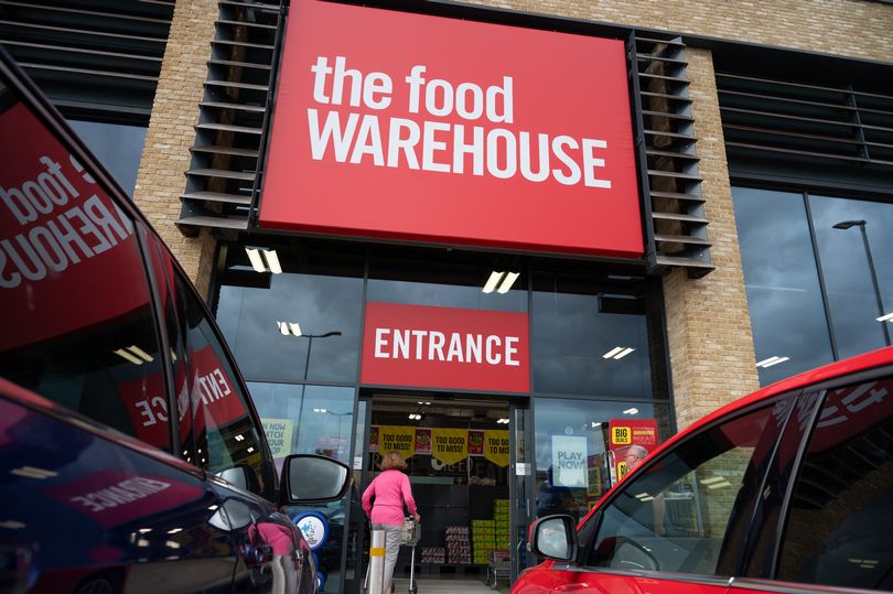 The Food Warehouse to give out air fryers, Ferrero Rochers, and £1,000 ...