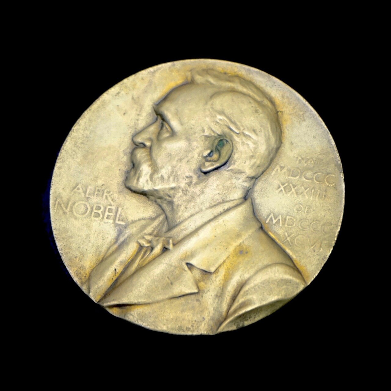 Nobel chemistry prize awarded for crystal materials that could ...