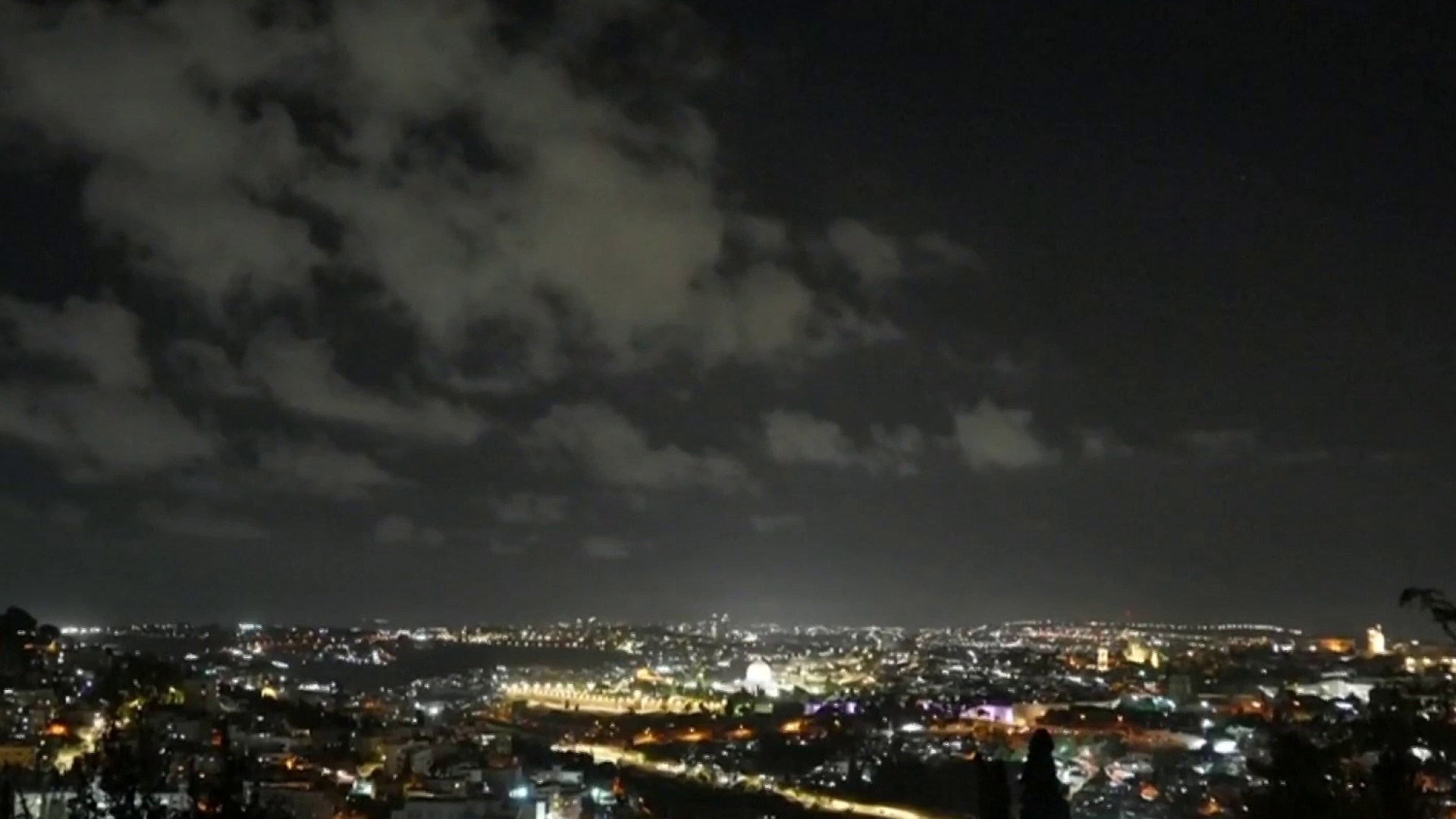 Air raid sirens sound in Tel Aviv as Iran launches apparent missile ... Air raid sirens sound in Tel Aviv as Iran launches apparent missile ...
