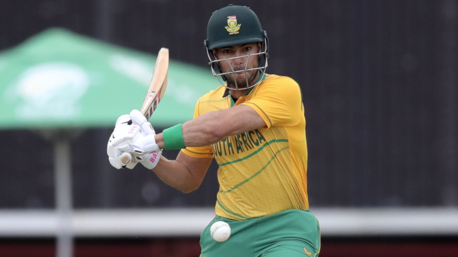Maiden Reeza Hendricks hundred powers Proteas to T20 series victory