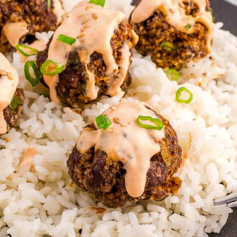 Saucy Firecracker Meatballs (With Sriracha Dipping Sauce!)
