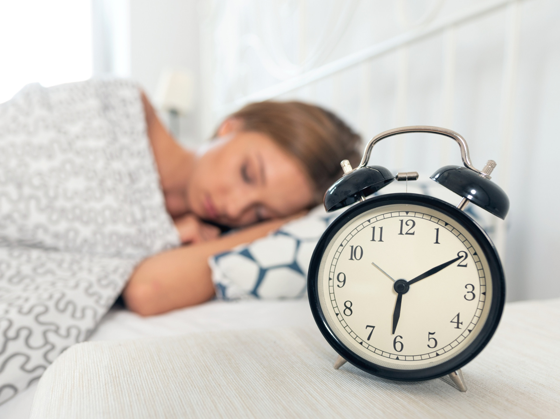 Why are scientists against daylight saving time?