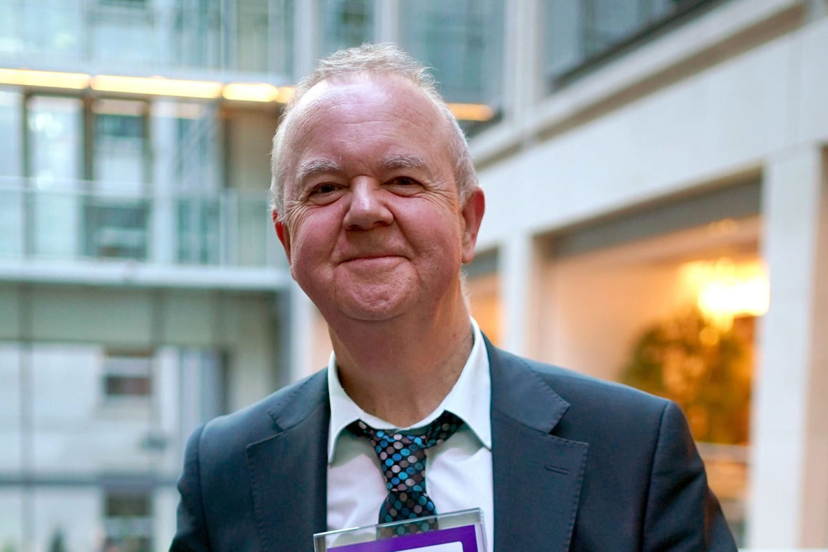 Ian Hislop: Police find 'no evidence' of gunshot hitting taxi carrying ... Ian Hislop: Police find 'no evidence' of gunshot hitting taxi carrying ...