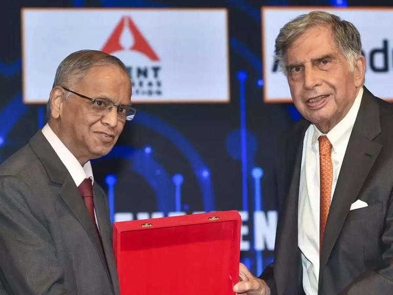 When Ratan Tata asked Narayana Murthy: 'TCS is your rival. Why you ... When Ratan Tata asked Narayana Murthy: 'TCS is your rival. Why you ...