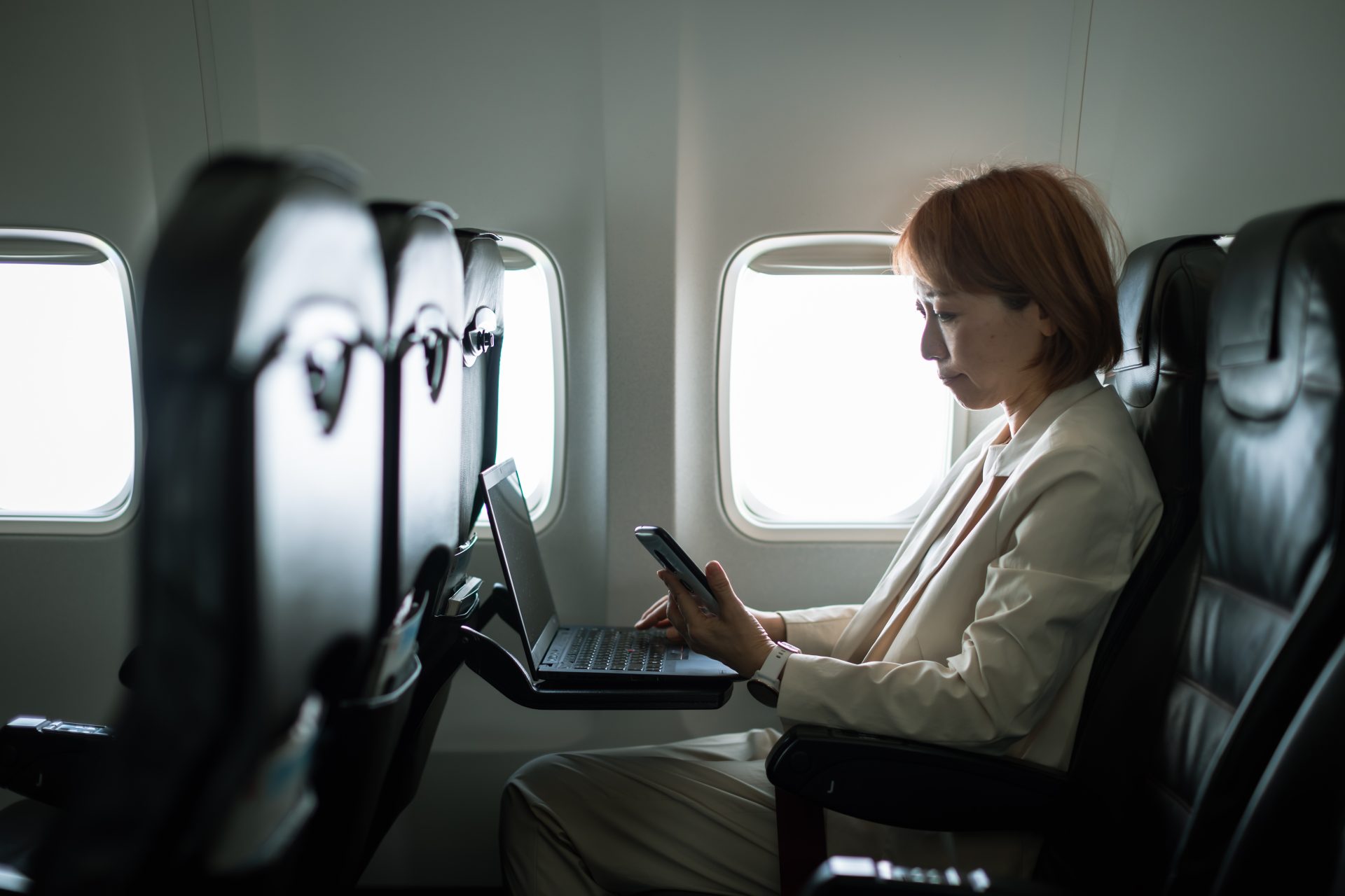 Perché si deve mettere la modalità aereo mentre si vola?