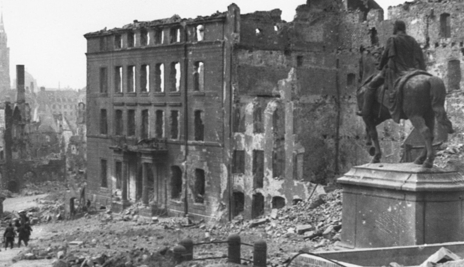 L'Allemagne après 1945 : ruines, souffrance et espoir de reconstruction