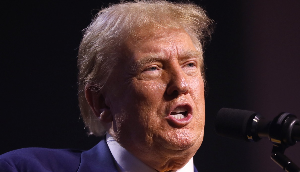 Wall Street Banker Thanks Trump for Freedom To Say "Retard" at Work: Report