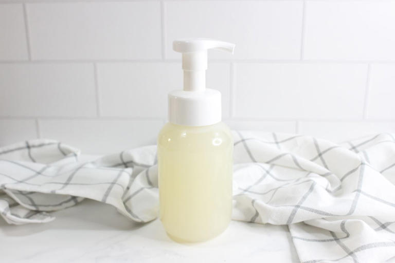 How to Make Your Own Foaming Hand Wash