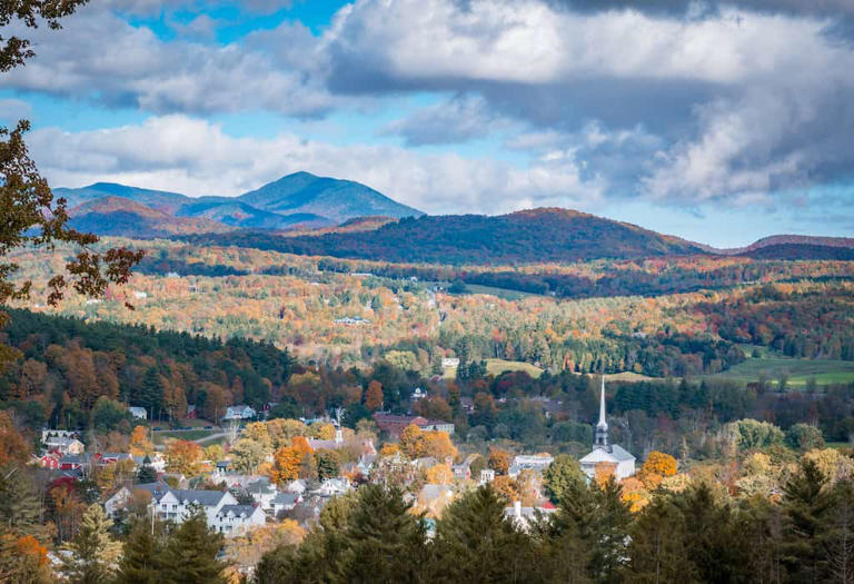 Stowe, Vermont: Plan a Perfect Fall Weekend in this Leaf Peeper's Paradise