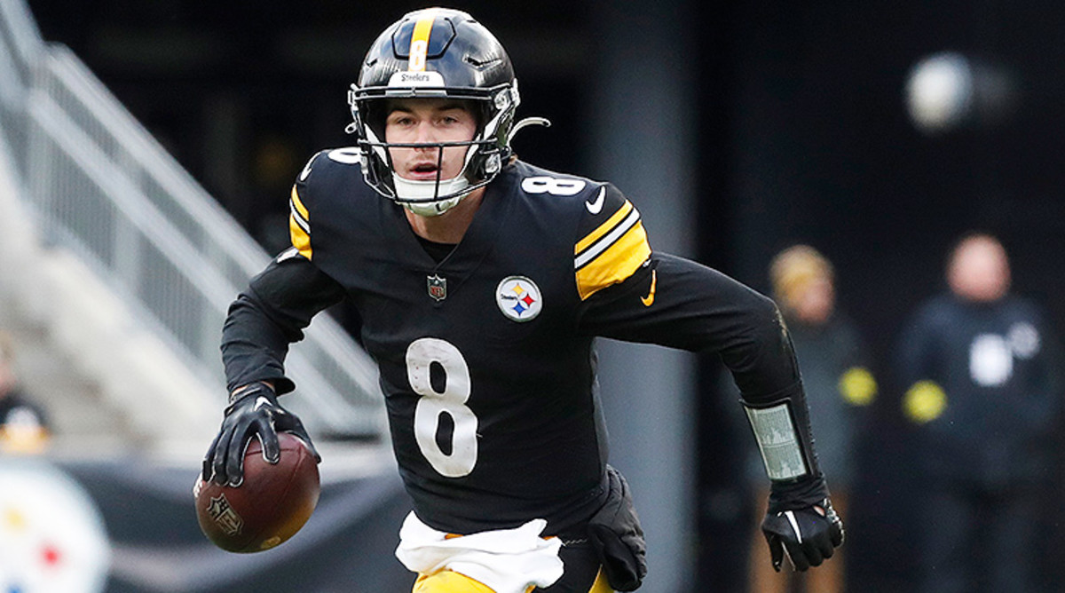 Ex Steelers Quarterback Lands Back in AFC North