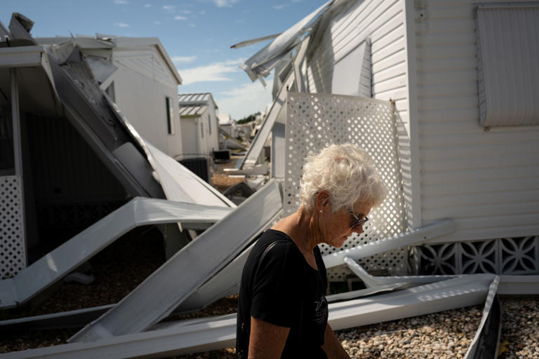 Hurricane Milton’s aftermath leaves at least 14 dead, homes damaged Hurricane Milton’s aftermath leaves at least 14 dead, homes damaged