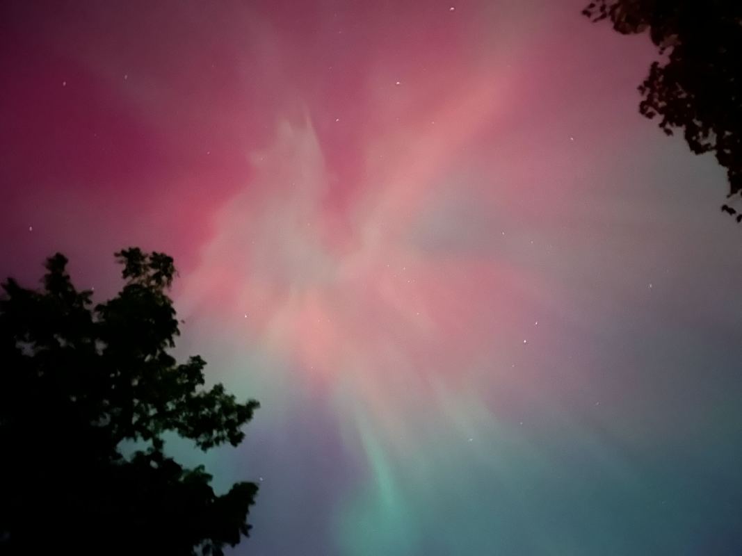 Major northern lights possible after X-class solar flares fuel ...