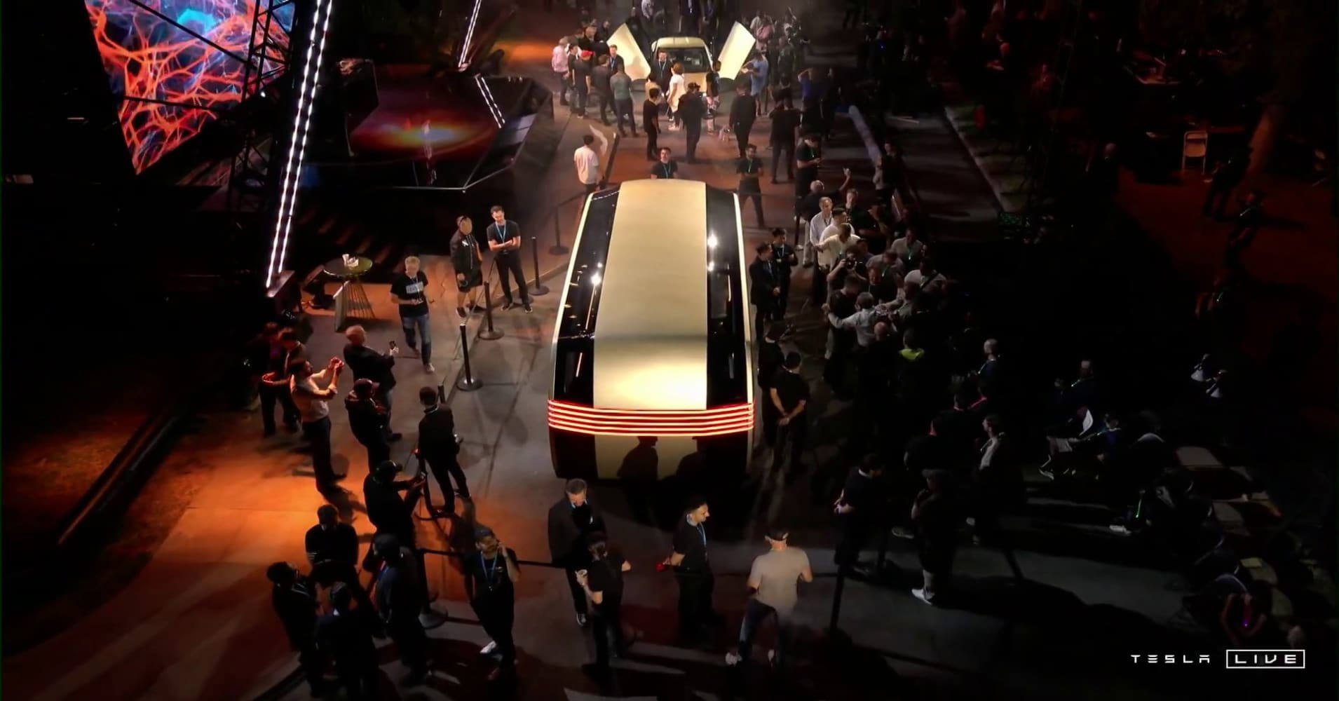 Watch Elon Musk unveil Tesla's Robovan Watch Elon Musk unveil Tesla's Robovan