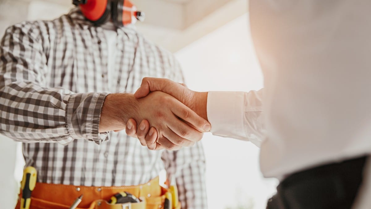 14 Underrated Hacks People Use to Cut Down Expenses at Home