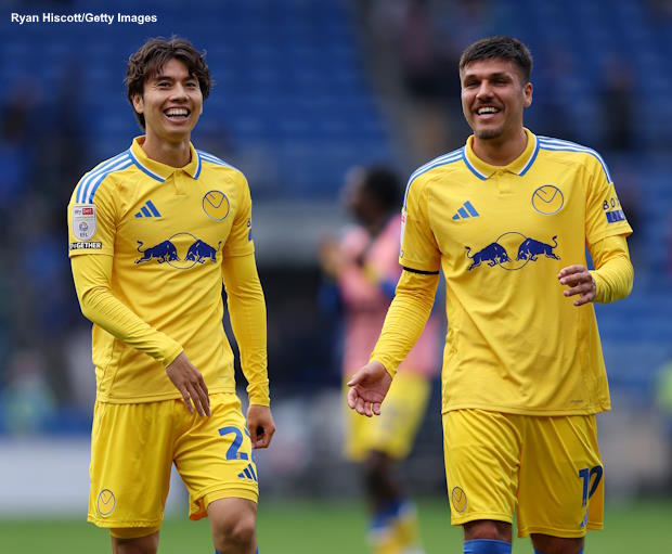 Steve Evans gives nod to Leeds United while talking up Bristol Rovers