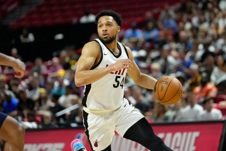 Heat Make Pair Of Roster Moves Heat Make Pair Of Roster Moves