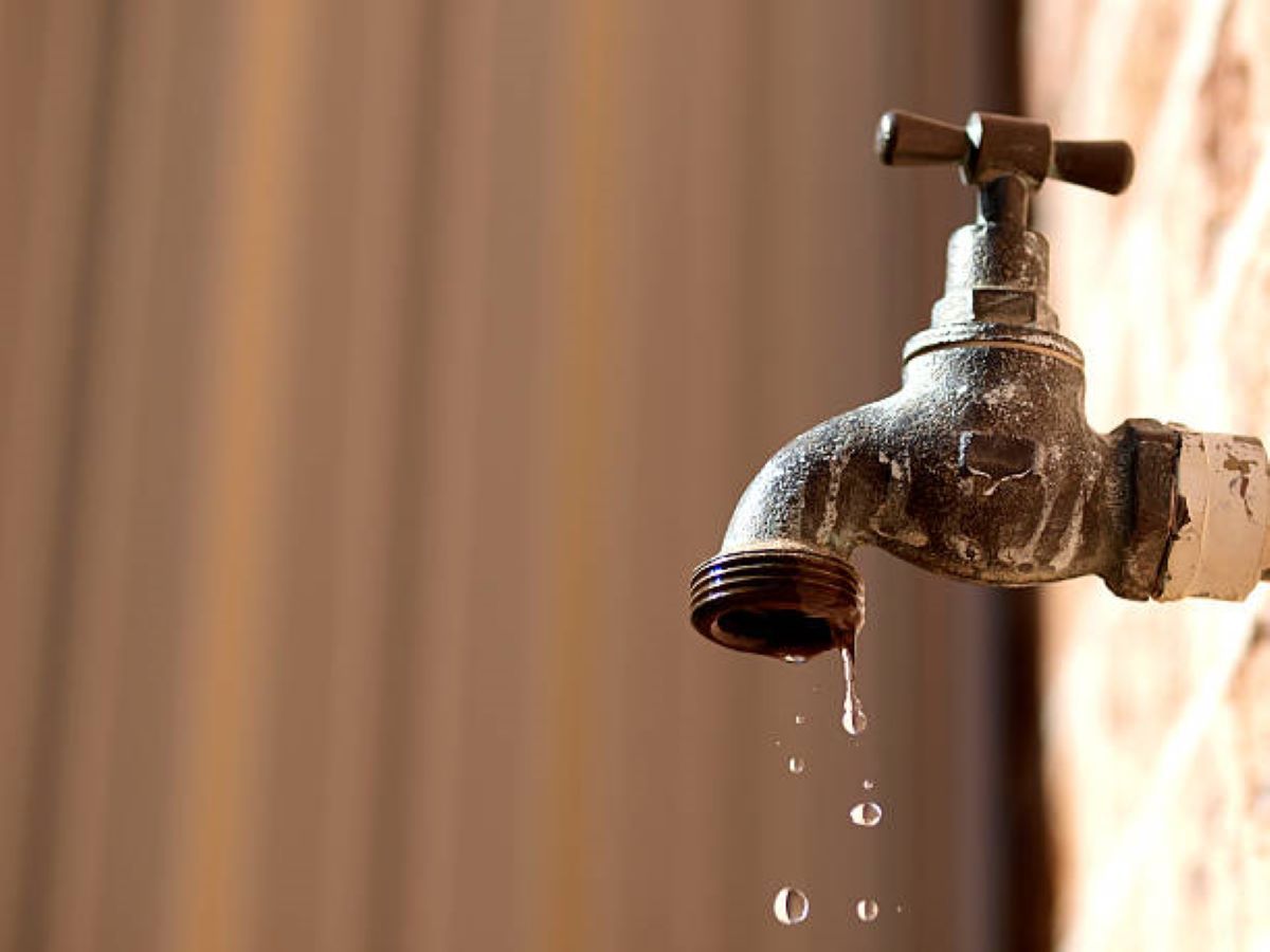 Cape Town announces 10-hour water outage