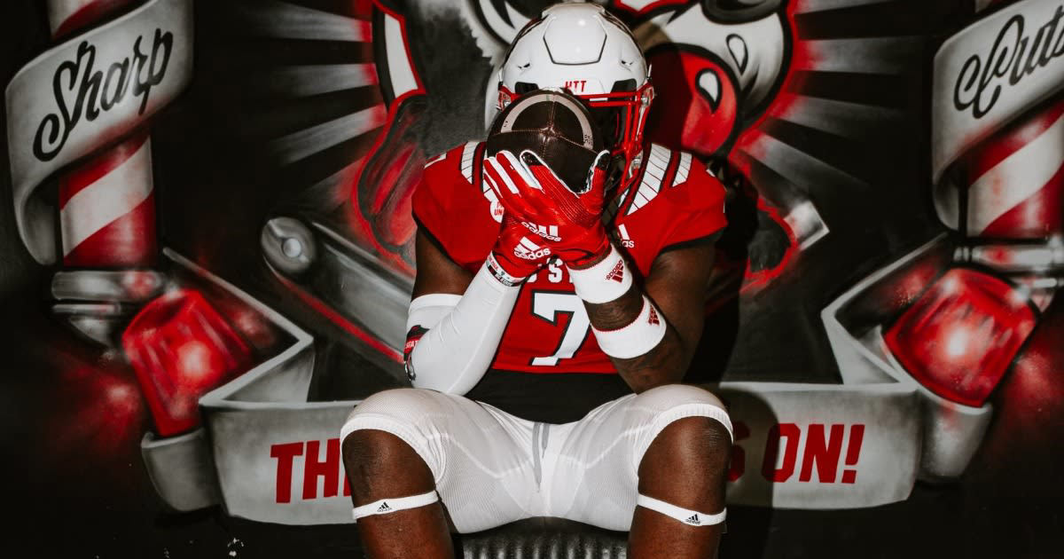 Four-star OL Takhyian Whitset commits to NC State Four-star OL Takhyian Whitset commits to NC State
