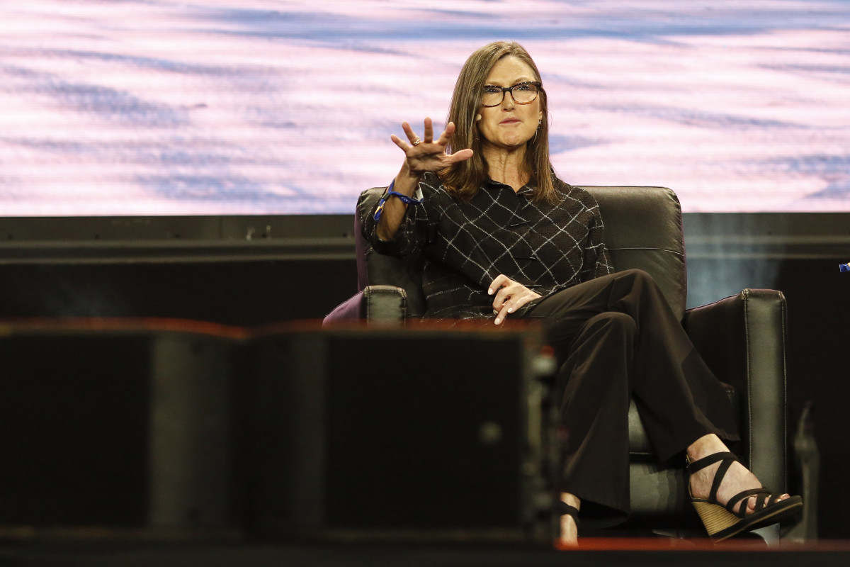 Cathie Wood sells $21.5 million of soaring tech stocks as stocks whipsaw Cathie Wood sells $21.5 million of soaring tech stocks as stocks whipsaw