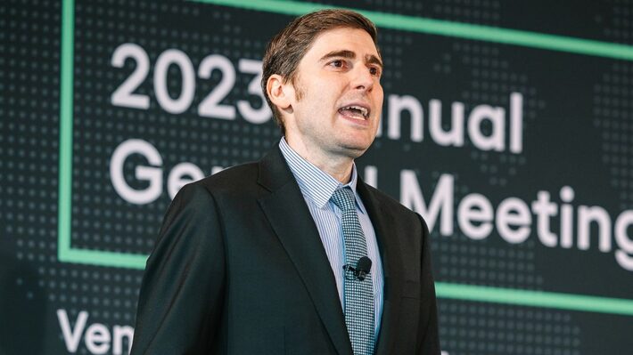 Eduardo Saverin é brasileiro mais rico na lista de bilionários da ...