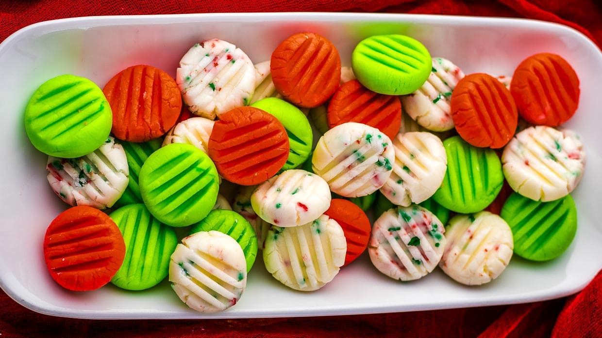 19 Homemade Holiday Candies So Good, You’ll Want to Keep Them All to ...