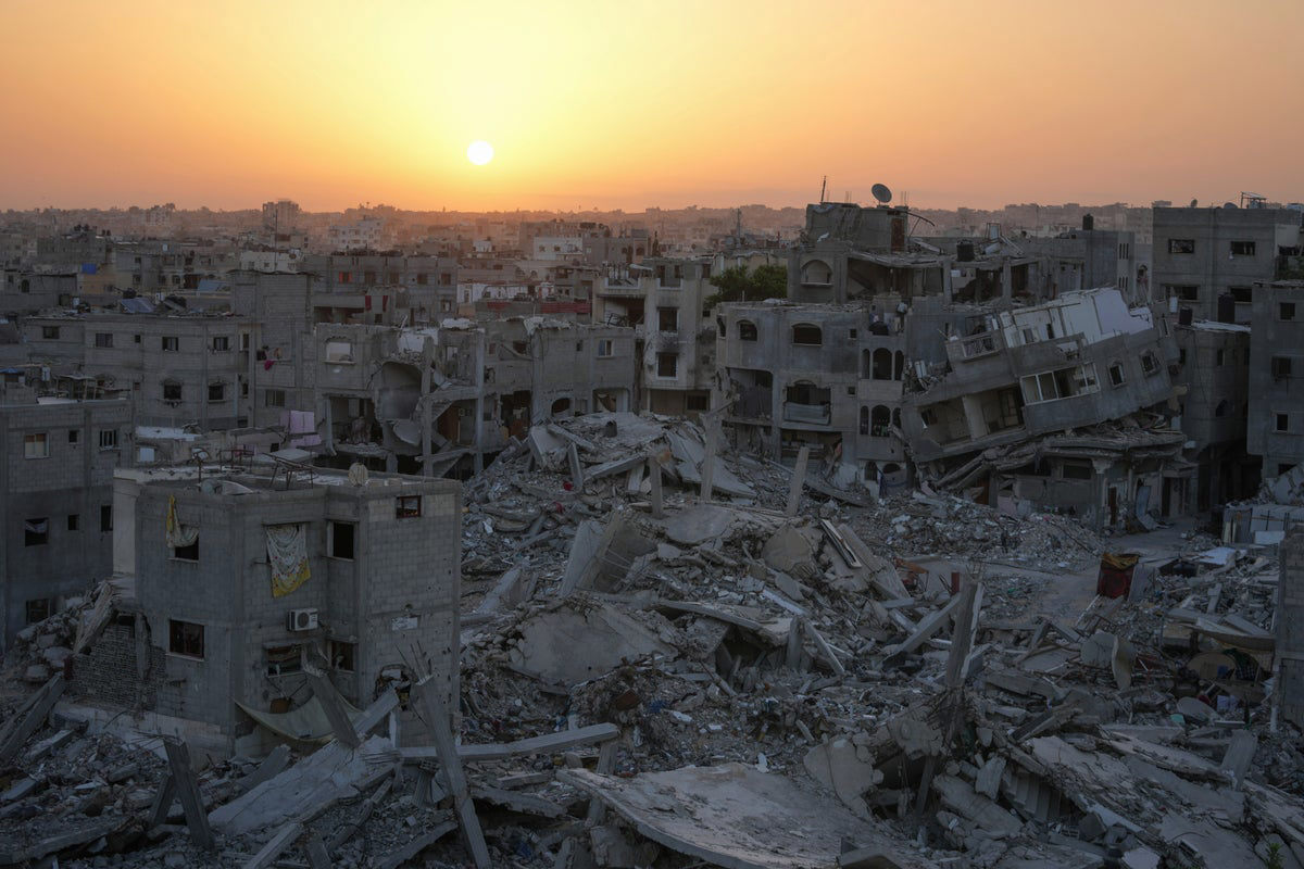 Bombardeo israelí en Gaza deja al menos 87 muertos o desaparecidos Bombardeo israelí en Gaza deja al menos 87 muertos o desaparecidos