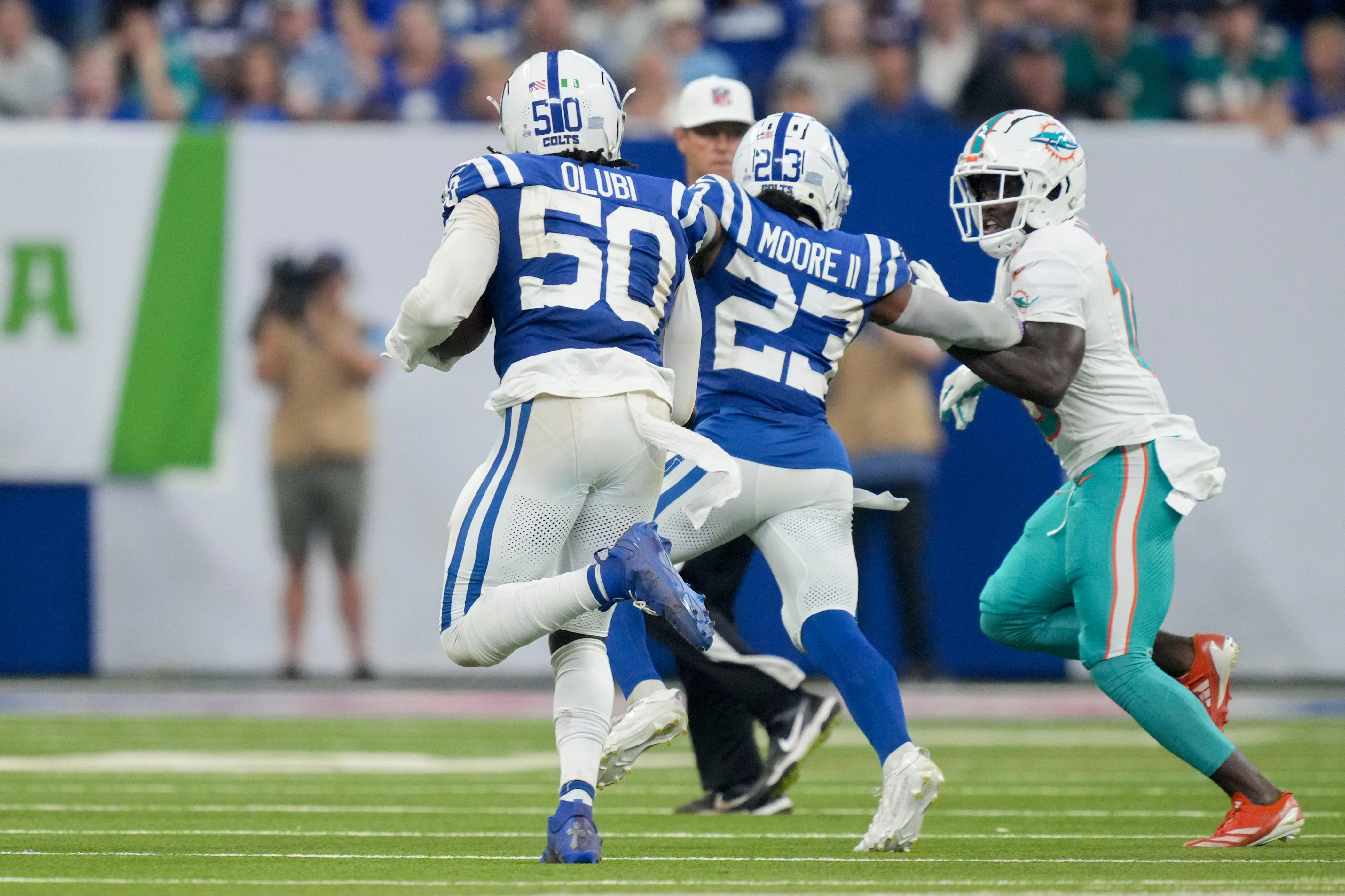 Colts LB Segun Olubi turns back to RB days for key play in win